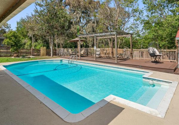 Spacious & Amazing Home W Big Pool And Patio - Alafia River State Park, Lithia