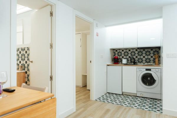 Verdil Harbor's Light - Villajoyosa