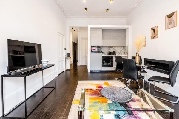 Delightful 2br Flat In Kensington, 2 Minutes Tube - Earls Court