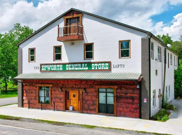 Historic Stay Balcony Games Mins To Br Mccays - Blue Ridge, GA