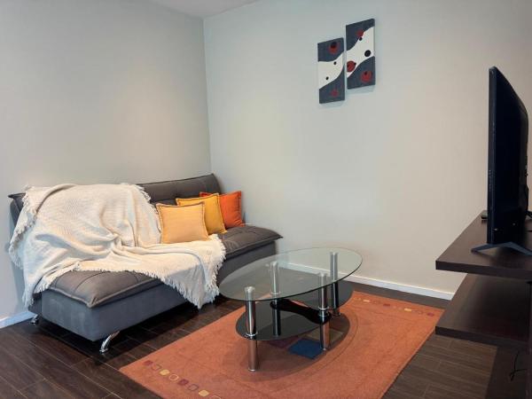 7th Floor Live, Laugh And Relax - Bolivia