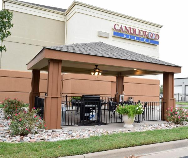 Candlewood Suites Wichita - Airport By Ihg - Derby, KS
