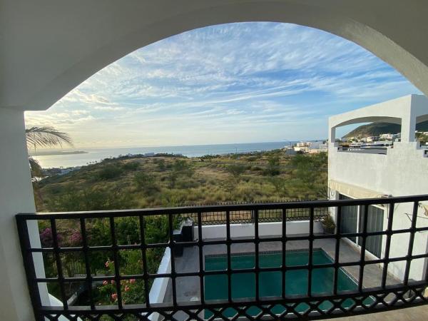 Stunning Views Grand Villa - La Paz