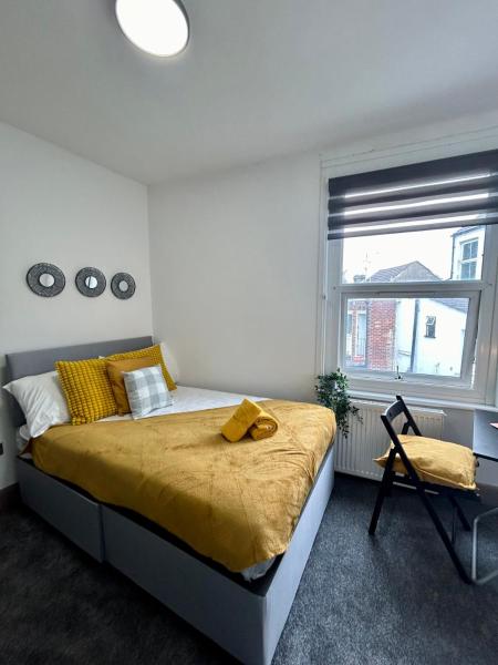 Private Room, Hospital, Train Station Contractors - Gillingham