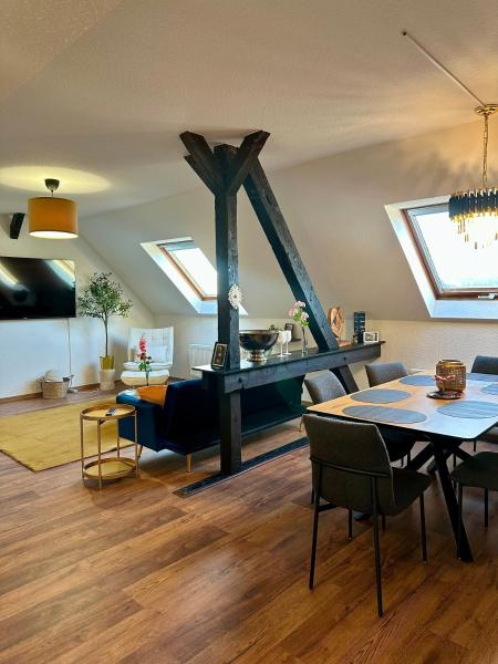 148qm Apartment, Nähe Düsseldorf, 4 Schlafzimmer, Privater Parkplatz - Duisbourg