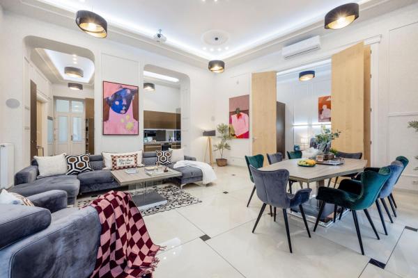 Magnificent 3br W Balcony By The Parliament - Budapest