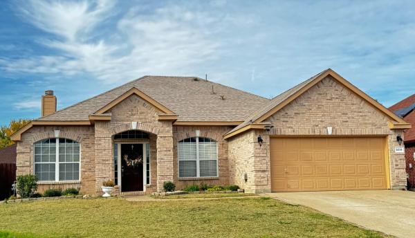 A Beautiful Home In Dallas-fort Worth - Grand Prairie, TX