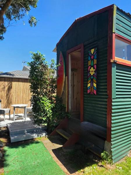 Surf Shack On Broadway - Waitara