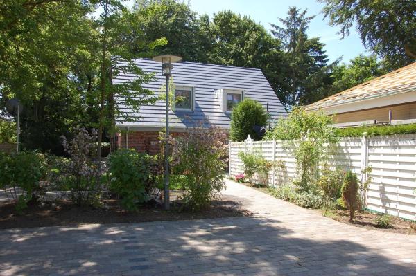 Idyllisches-ambiente-am-suedstrand-rechts - Wyk auf Föhr