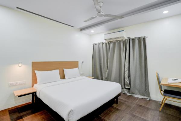 Hotel Heaven Luxes Opp Miraj Cinemas - Hyderabad