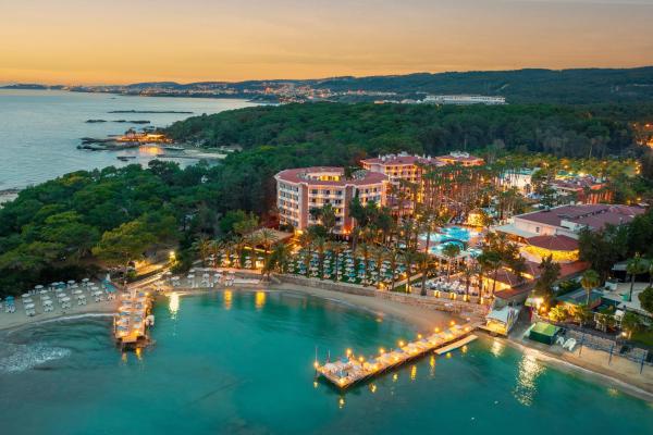UTOPIA Resort & Residence - Авсаллар
