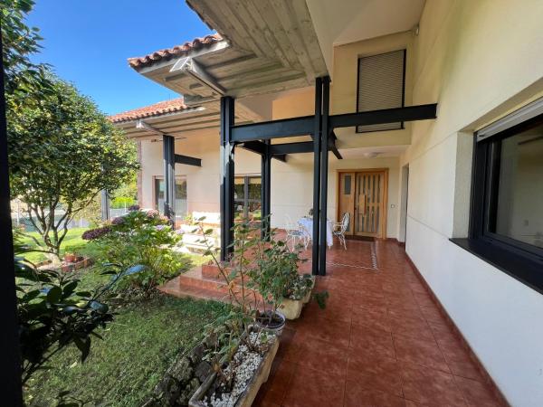 Gestiona2r- Casa Grande Para 12 En Llanes 6 Dormitorios Jardín Y Espacio Exterior - Llanes