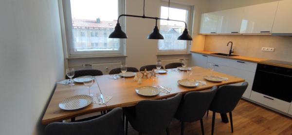 Eleonoras Ferienwohnung Im 2og Inklusive Eigenen Parkplätzen Vor Der Tür Für Bis Zu 8 Personen Geeignet - ヴュルツブルク