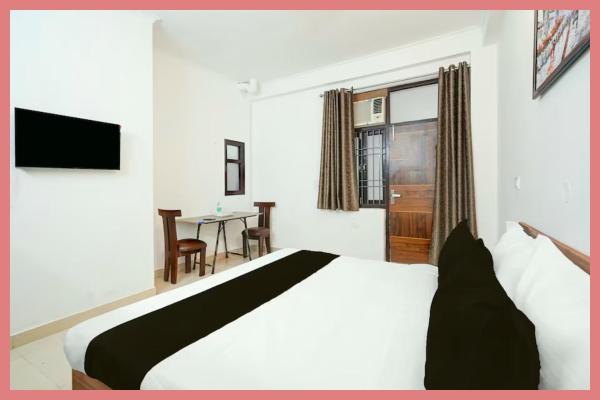 Hotel Np Residency Near - Sri Krishna Janmabhoomi Temple- Restaurant & Parking &Fully Air Conditioning Luxuary Room - Top Rated Hotel In Mathura - マトゥラー