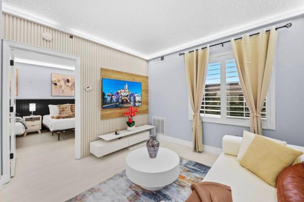 Staysky Orlando, Family Suite W/ Kitchen - Orlando, FL