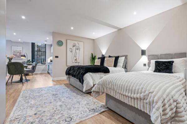 Studio Seven - Leeds City Centre - Leeds