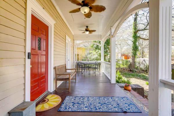 Charming 3 Bedroom Home - Decatur, GA