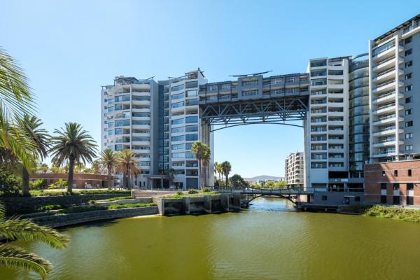 Belina - Knightsbridge Prestige Suite - Cape Town