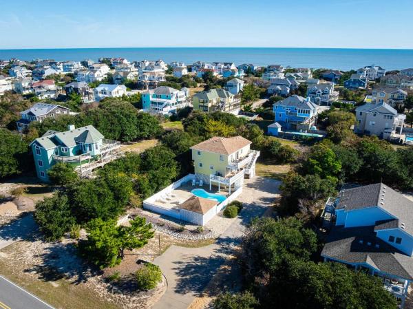 Corolla Getaway With Private Pool 5 Mins To Beach - Corolla, NC