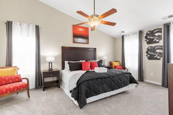 Royal Retreat Luxurious House With 4 King Beds - Richmond, VA