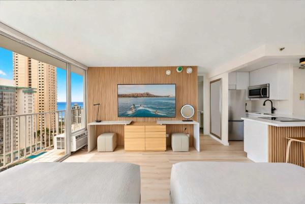 Newly Innovated Oceanview Beach Condo Sauna Pool - Honolulu