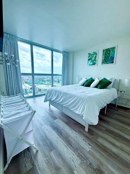 City Of Palms Retreat - Downtown - Pool - City - View - Fort Myers, FL