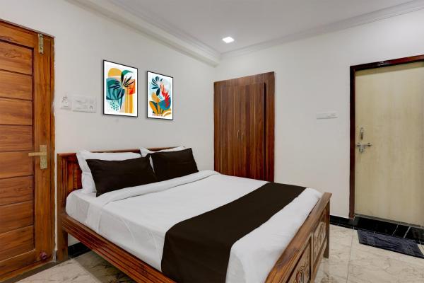 Hotel Cj Grand Vijayawada - Vijayawada