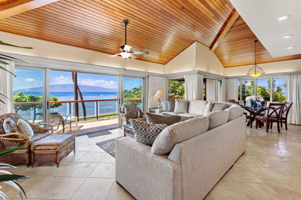 Puunoa Beach Estates 205 - Lahaina, HI