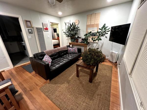 1 Bedroom Unit Walking Distance To Old Town - Eureka, CA