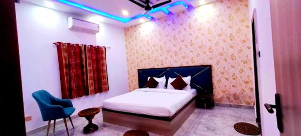 Hotel Premimum Kashi Satya Luxury-parking Facility #Near Kashi Vishwanath Temple# - Varanasi