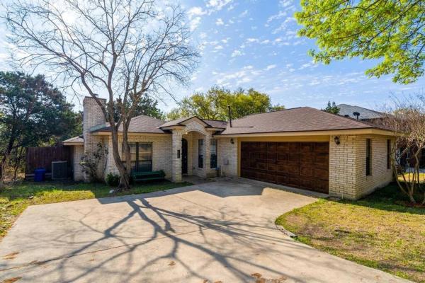 The Corniest Property In Texas ♥ 4 Br ♥ 1/4 Acre ♥ - San Antonio, TX