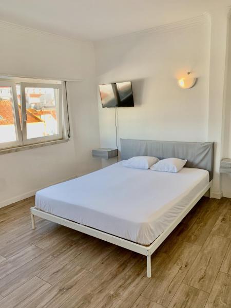 Mirazul Lovely Very Central Condo 4 Minutes Walk To The Beach - Costa da Caparica