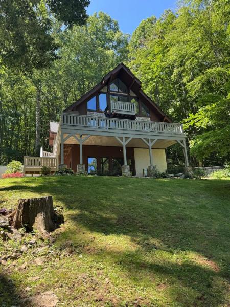 Hill Top Retreat - North Carolina