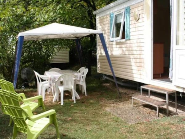 Mobil-home Confortable Pour 5 Pers. En Camping à Payrac - Api-1-52-1221 - Lot