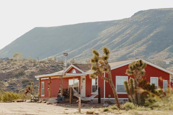 3bd 2ba Ranch Estate On 12 Acres - Yucca Valley, CA