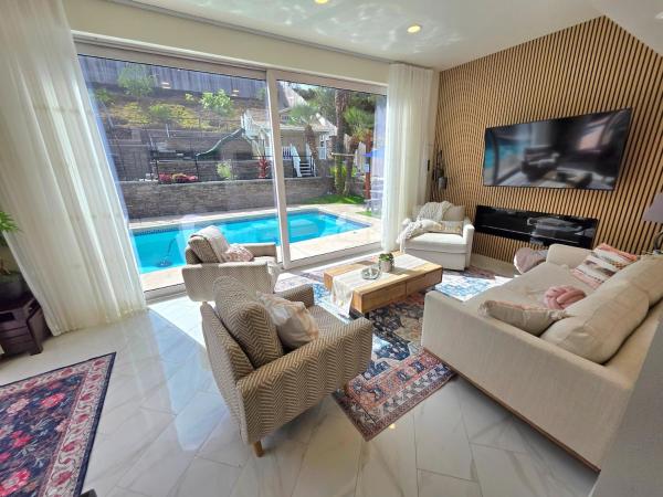 Sunny 5bedr00ms With Pool, Zip Line, Game Room, Kid's Playhouse - San Diego