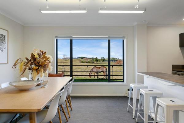 The Stables Lake And Country Retreat - Taupō