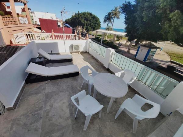 Beachfront House - Málaga