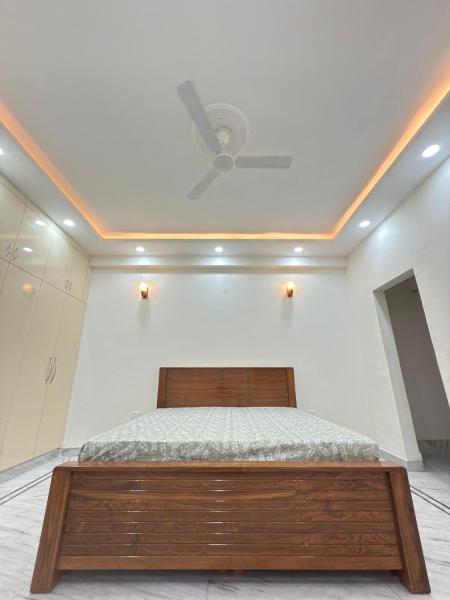 Stryn Wellness, B-60 - Noida