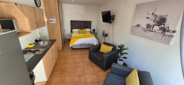 Waverley Pumpkin House - Self Catering Unit 2 - Pretoria