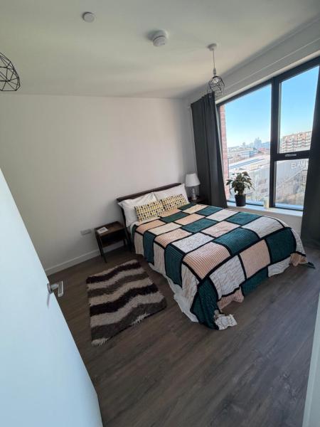 Spacious Room With Own En-suite Bathroom - Bromley