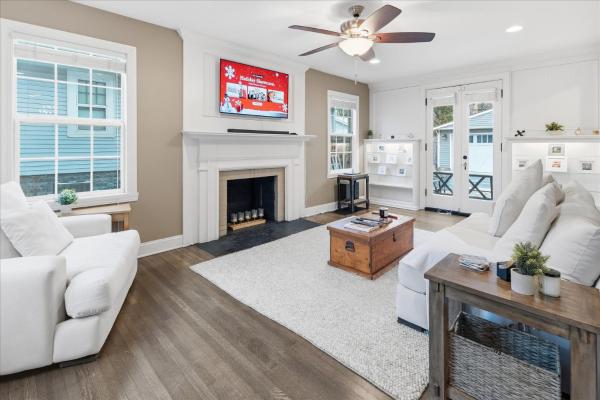Cozy Sobro 3br Retreat With Patio - Indianapolis, IN