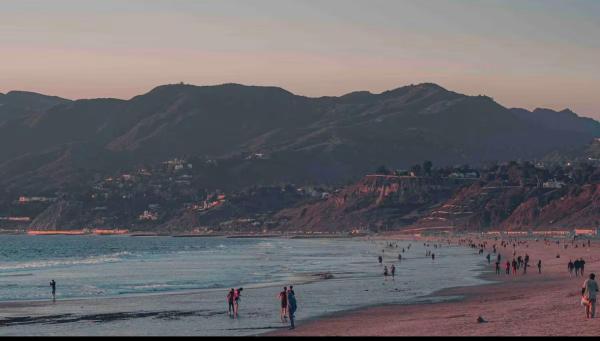 Sweet Home In The Beach City - California