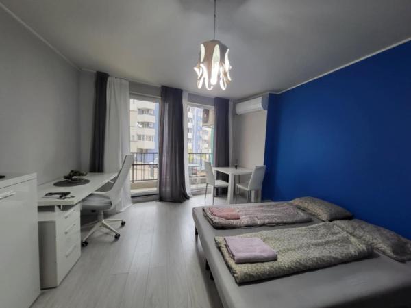 Nathan Modern - Aéroport de Sofia (SOF)