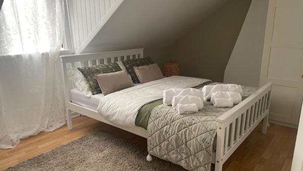 Anyas Rooms - Antrim