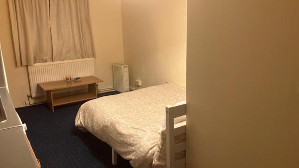 Charming Garden Guest House In Hayes & Harlington - Watford