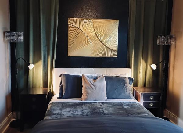 Gold Room At Stag And Sparrow - Oregon