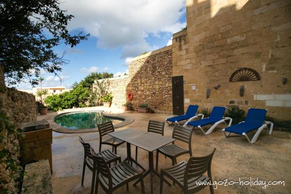 Tal Fjuri - Malta