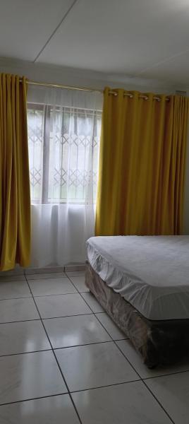 Hansel And Gretel Self Catering Accommodation - Port Edward