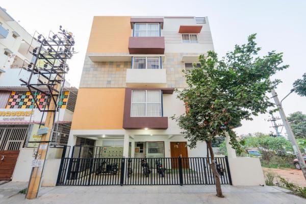 Hotel Royal Manyata - Bangalore